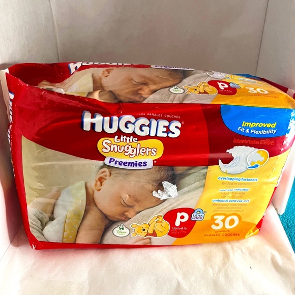 Huggies | Accessories | 209 Huggies Little Snugglers Diapers Preemie ...
